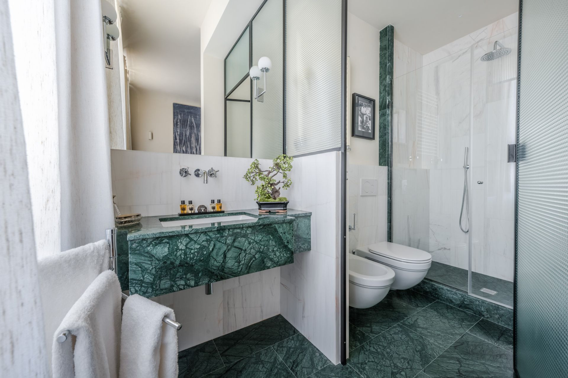 Lungarno Soderini, Florence - Luxury Apartment | The Luxury Travel Book