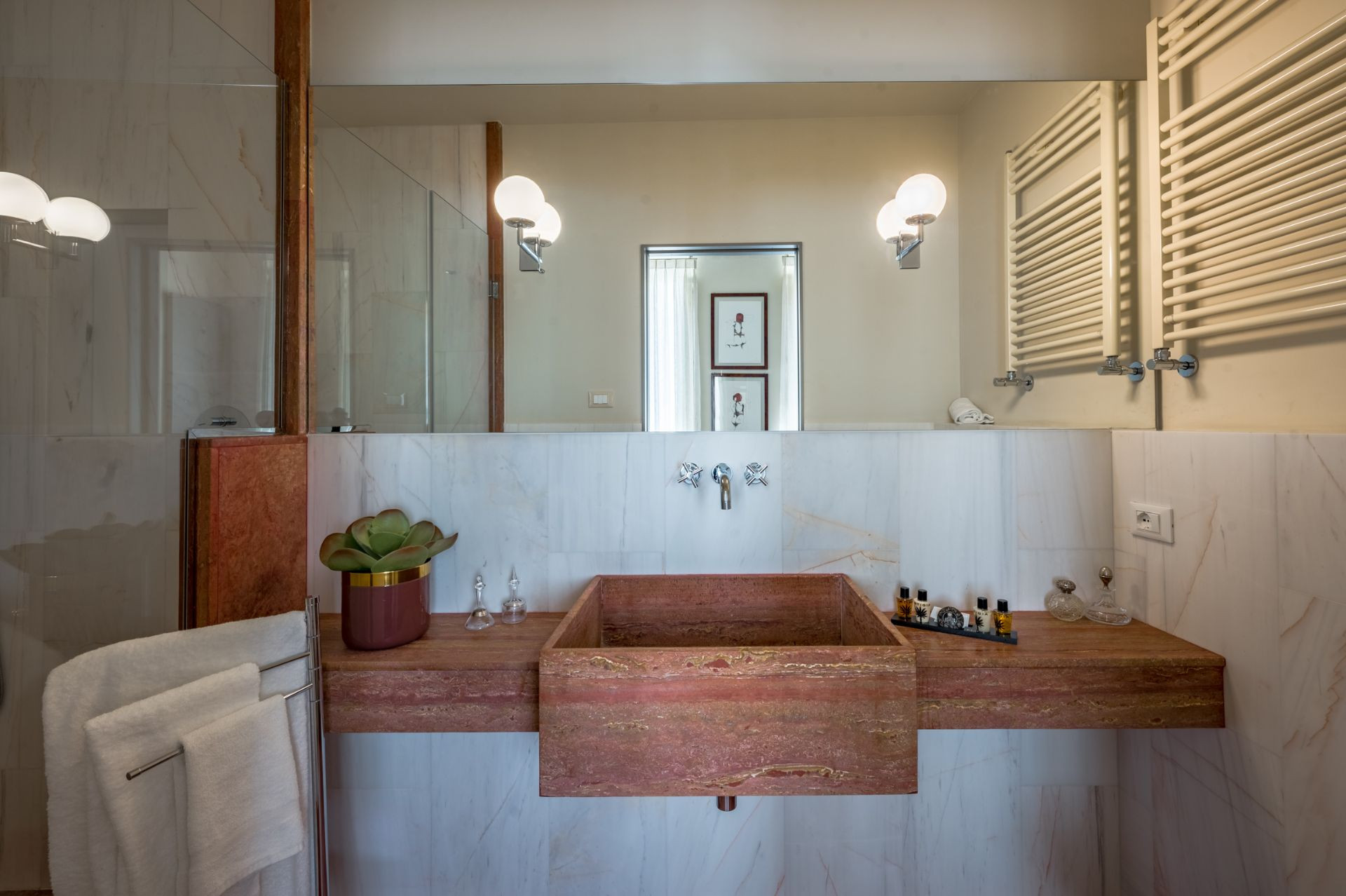 Lungarno Soderini, Florence - Luxury Apartment | The Luxury Travel Book